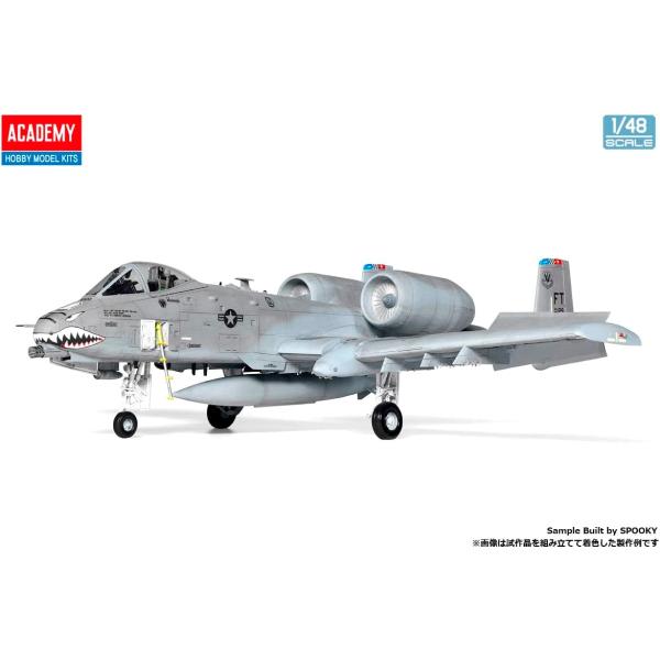 【発売日：2023年02月03日】アメリカ空軍初の近接航空支援専用機、A-10CサンダーボルトIIが新金型で登場。コックピットや着陸脚周り、各種兵装を精密に表現しています。アメリカ空軍第75戦闘飛行隊を中心に4種のデカールが付属します。完成...