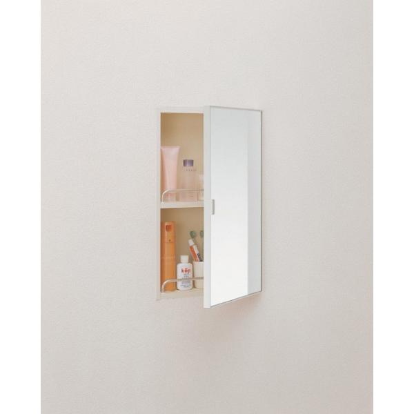 GPH40UMKサイズ：370×160×580埋込寸法：奥行137 mm開口寸法：幅375×高さ585 mm※中央の棚は固定式です。