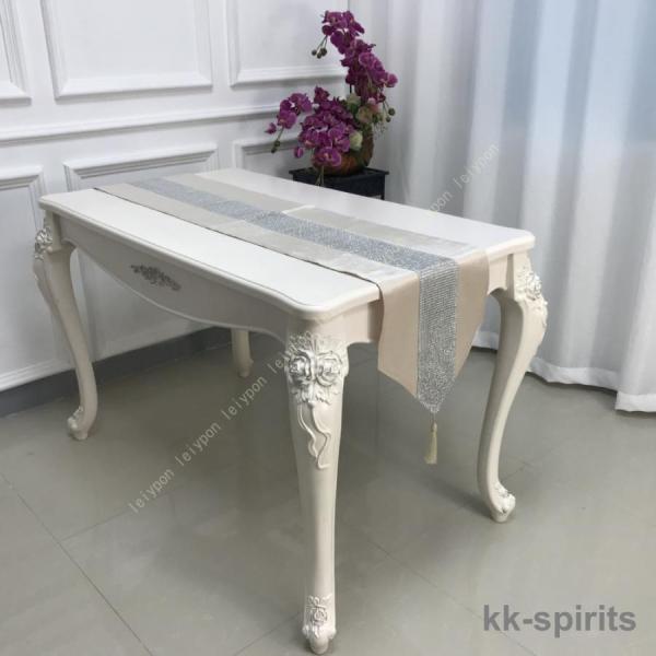 ★テーブルクロス ホテル レストランをインテリアの一つとして、シンプルで明るいお部屋を彩ります。こたつの天板・卓上にも最適！簡単に洗浄。★どんな空間にも馴染む柄、テーブルを華やかに演出してくれるテーブルカバー。家テーブル用だけではなく、パー...