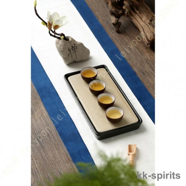 ★テーブルクロス ホテル レストランをインテリアの一つとして、シンプルで明るいお部屋を彩ります。こたつの天板・卓上にも最適！簡単に洗浄。★どんな空間にも馴染む柄、テーブルを華やかに演出してくれるテーブルカバー。家テーブル用だけではなく、パー...