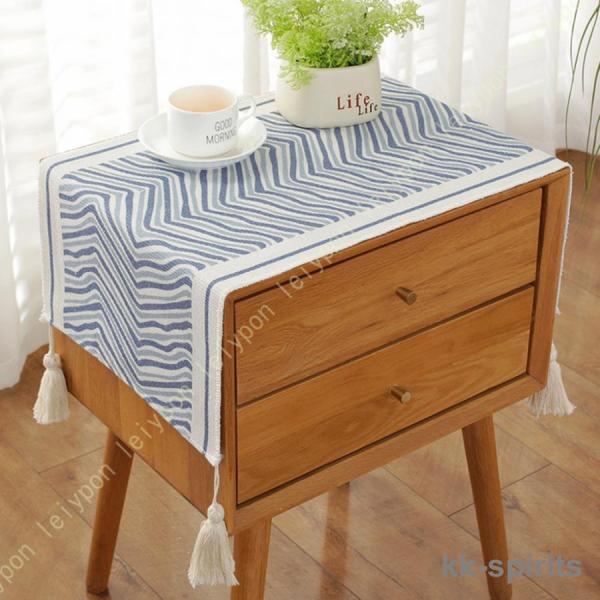 ★テーブルクロス ホテル レストランをインテリアの一つとして、シンプルで明るいお部屋を彩ります。こたつの天板・卓上にも最適！簡単に洗浄。★どんな空間にも馴染む柄、テーブルを華やかに演出してくれるテーブルカバー。家テーブル用だけではなく、パー...