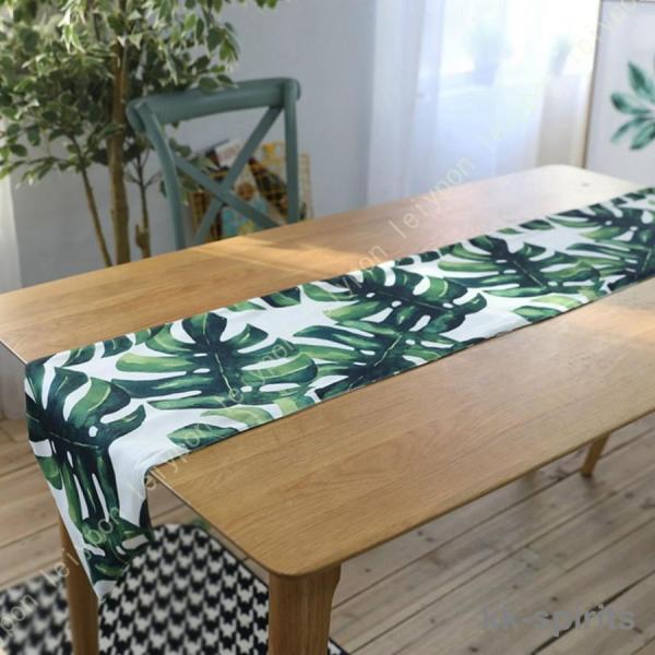 ★テーブルクロス ホテル レストランをインテリアの一つとして、シンプルで明るいお部屋を彩ります。こたつの天板・卓上にも最適！簡単に洗浄。★どんな空間にも馴染む柄、テーブルを華やかに演出してくれるテーブルカバー。家テーブル用だけではなく、パー...