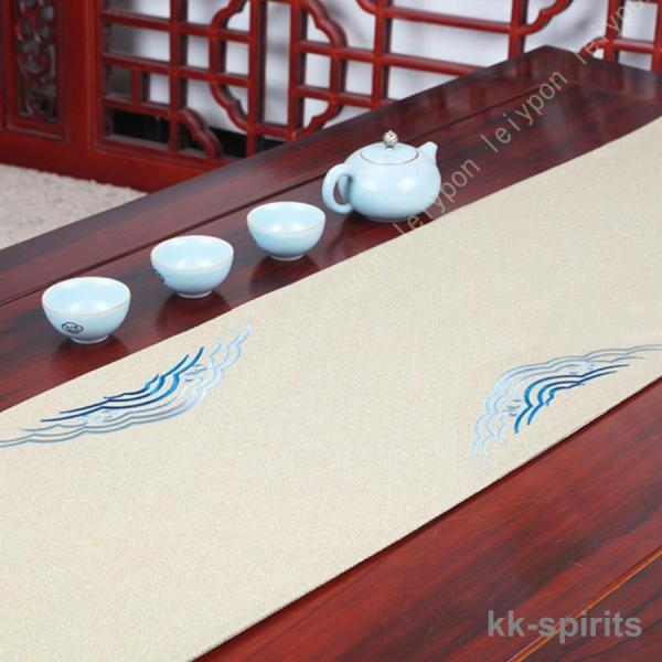 ★テーブルクロス ホテル レストランをインテリアの一つとして、シンプルで明るいお部屋を彩ります。こたつの天板・卓上にも最適！簡単に洗浄。★どんな空間にも馴染む柄、テーブルを華やかに演出してくれるテーブルカバー。家テーブル用だけではなく、パー...