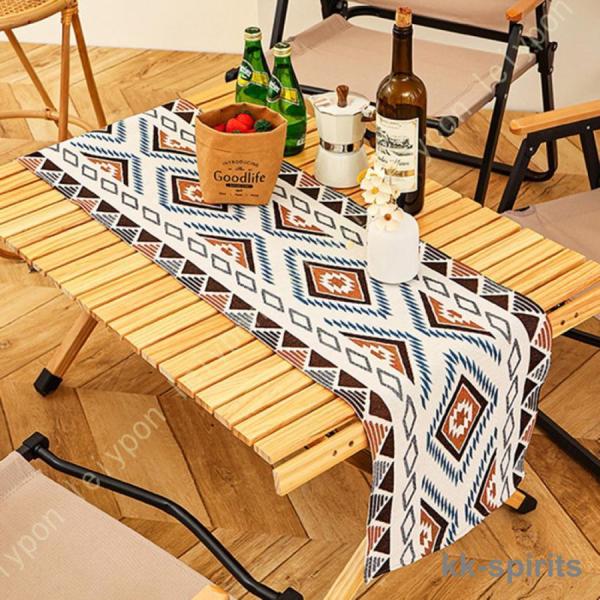 商品の特徴：・柔らかく、環境に優しい素材で作られています。・上品なパターンはシックでゴージャスな雰囲気を作り出し、毎日の食卓食卓だけでなく、どんな場所にも大活躍。 シンプルなアイテムは高級感をプラスできます。・テレビ台や整理棚の上に置いても...