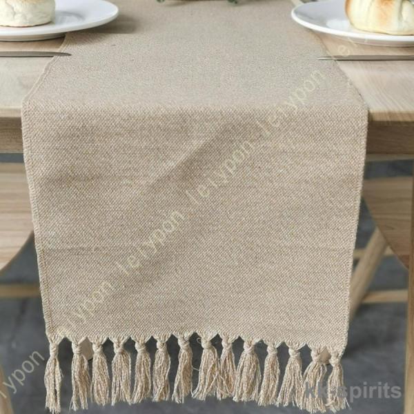 商品の特徴：・柔らかく、環境に優しい素材で作られています。・ダイニングテーブルにテーブルフラグを敷いて、インテリア小物なんかなんかか置いてみて、お洒落な部屋になります。 そして、テレビ台や整理棚の上に置いてもホコリの心配がありません。・上品...