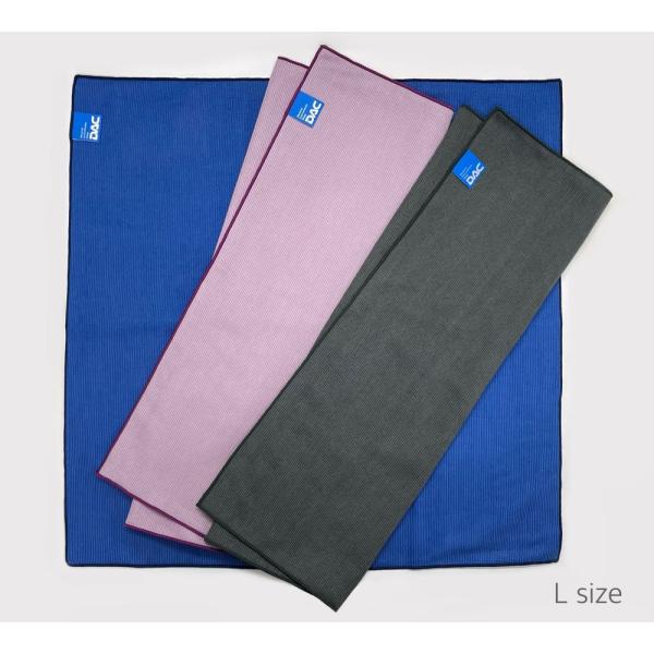 DACオリジナルマイクロファイバークロスがリニューアル!!細かなマイクロファイバーを編み込むことで、大切な楽器を傷つけることなく、クロス表面の凹凸が油分やホコリなどをごっそりと拭き取ります!大切な楽器を綺麗に保つために、ぜひこのクロスをお試...