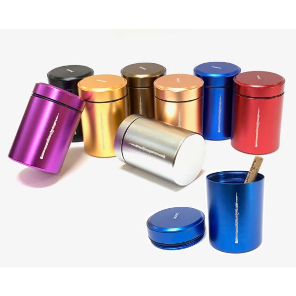 ミュンヘン・フィルハーモニー管弦楽団ソロイングリッシュホルン奏者のカイ・ラプシュ氏がCEOを勤める「REEDS for OBOES」のアルミ製の水入れ。フタ部分にはパッキンが付いており、水漏れ防止も万全です。オーボエはもちろん、ファゴットの...