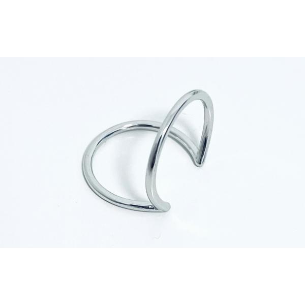 Ovaring(オーバリング)【共同開発：東京藝術大学音楽学部准教授 三界 秀実】 サイズ：S,M,L素材：真鍮製/銅合金メッキ『 はやい曲・きれいな音のためのホルダー』★たまご型の手で演奏をスムーズに。日常の癖で、演奏中に沿ったり、伸びて...