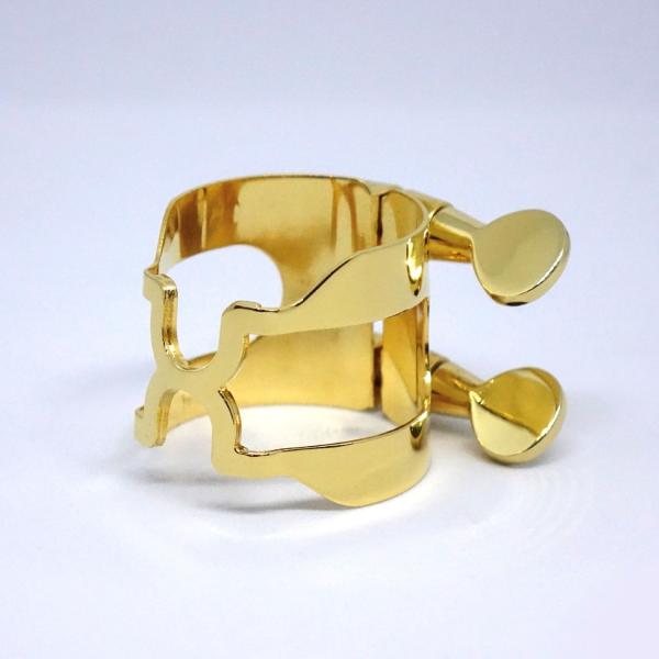 プロ、アマチュアを問わず世界中の演奏家に愛用されているリガチャー。クラリネットプレイヤーからの強い要望に応えて、名品ハリソン リガチャーが完全復刻しました。ハリソン独特の“H”形状がリードを的確にホールドし、重厚かつブリリアントな音色をもた...