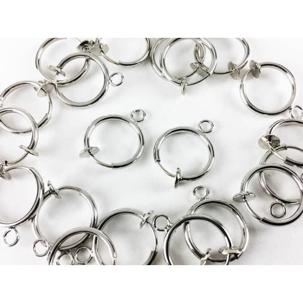 【発売日：2017年12月25日】フープイヤリングパーツカラー：シルバー内容量： 20個素材: 金属1個サイズ： フープ外径:約13mm カン内径:約2mm※パーツは誤飲の恐れがある小さなお子様に与えないでください。小さなお子様の手の届かな...