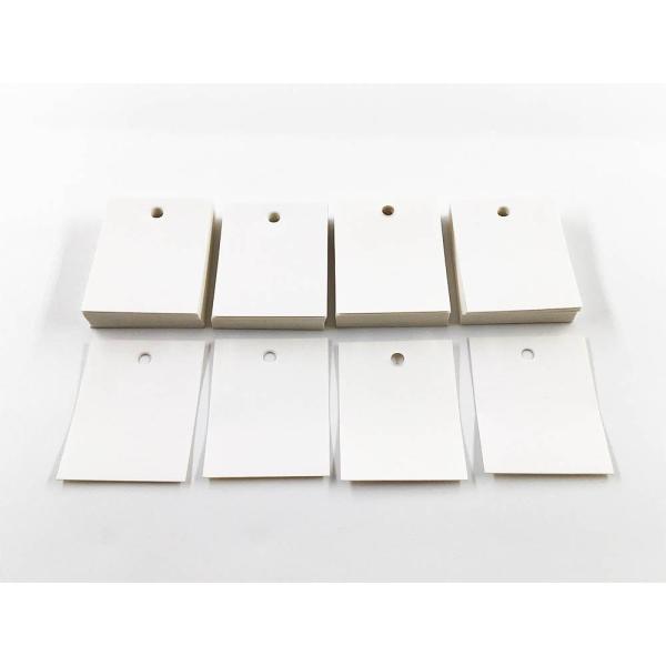 【発売日：2019年02月22日】商品名:ピアス イヤリング 台紙 無地カラー：ホワイト（モニターの発色の具合によって実際の商品との色が若干異なる場合も御座いますのであらかじめご了承下さい。）内容量：100枚(物により多少の製造の粗、多少の...