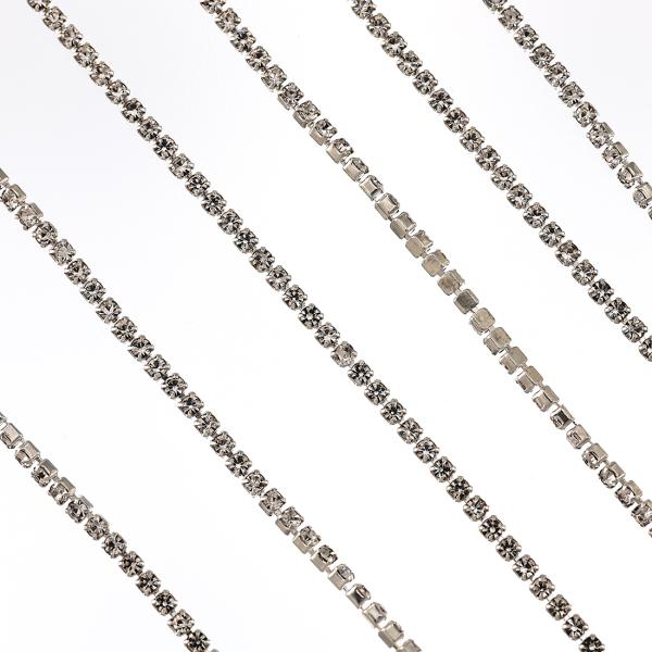 ネイルパーツ チェーン シルバー 1.5mm 100cm ラインストーン1個サイズ：約1.5ｍｍ 厚み約1.5mm 底平タイプ (商品画像に簡易計測画像御座います、多少の誤差は御座います。）カラー：シルバー （モニターの発色の具合によって実...