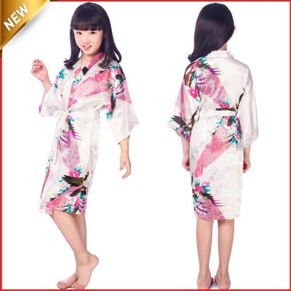 ■商品詳細:●カラー:/A01/A02/A03/A04/A05/A06/A07/A08●サイズ:/4/6/8/10/12/14●素材:ポリエステル、その他■商品説明◎簡単に着脱可能で、動いても安心な子供用バスローブが登場！◎お風呂上りやプー...