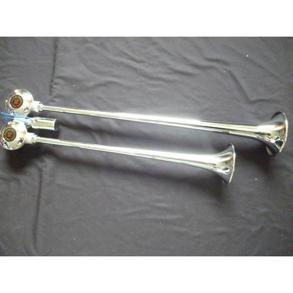 「新品商品」日建製◇バトルスーパーロングホーン　２４ｖ　サウンドレベル：低音サイズ：６８０ｍｍ重量：１５００ｇボディ：クロームメッキ安心のメーカー保証１年間この商品は店頭販売もしておりますので、在庫が無くなる場合がございます。その場合しばら...