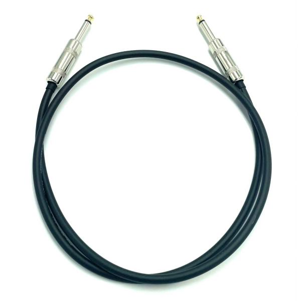 ギターと他の機材をつなぐためのケーブルになります。MOGAMI 2524を使用したコストパフォーマンスに優れる2mシールドケーブルです。ハンダには高音質と評判のKester44を使用し、断線を防ぐ為収縮チューブを施しています。職人の手作業に...