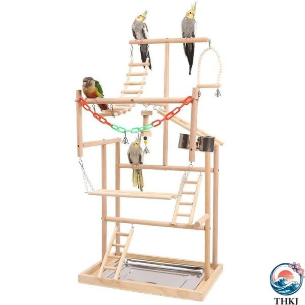 鳥のしつけプレイジム：とまり木やはしごがたくさん付いているので、鳥のおもちゃを揃えやすいです。 鳥のレジャーやトレーニングに最適なギフトです。 天然木：鳥のスタンドは天然の松の木でできており、無臭で、とまり木の表面は滑らかに磨かれ、鳥の足を...