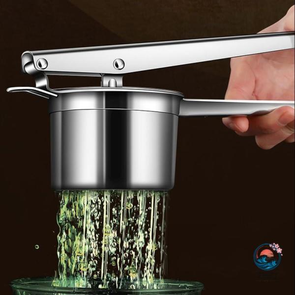 商品説明     商品詳細     【防腐洗いやすい】304ステンレス生地を採用し、防腐性能に優れ、耐酸化防錆性、高強度耐摩耗性、長寿命です。 【厚みのある滑り止めハンドル】厚みのあるハンドルは、なめらかでバリがなく、耐久性があり、壊れにく...