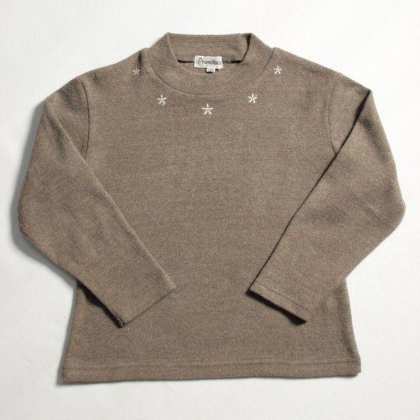 衿元に刺繍が入ったハイネックプルオーバー。アクリル/綿混なので軽くて暖か。綿50％　アクリル50％日本製身巾 120-38/130-40/140-42/150-45/160-48身丈 120-46/130-49/140-52/150-55/...