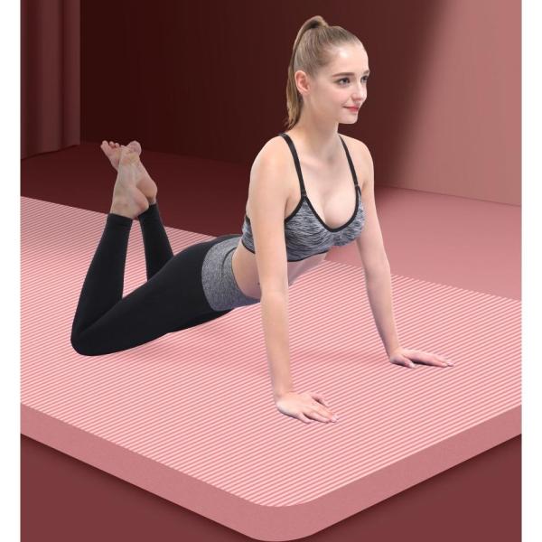 クッション性抜群の極厚ヨガマット。表面の凹凸でしっかりグリップ。ズレのストレスも軽減。断熱構造だから冷たい床でも快適にトレーニング可能です。専用メッシュケースで持ち運びも楽々！サイズ■幅61*長さ185*厚さ18mm■幅80*長さ185*厚...