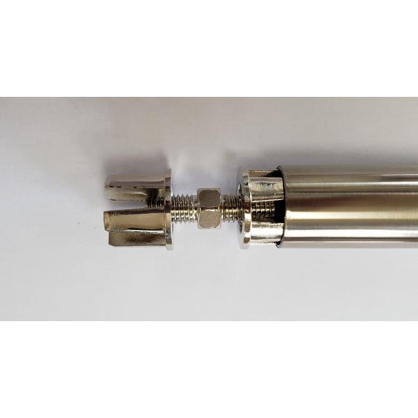 『レターパックプラス選べます』レターパックプラスなら送料全国一律520円パイプ継手32ミリ用用途：パイプ継手用固定金具材質：亜鉛ダイカスト仕上：ニッケルメッキセット：差し込み部品２個・ボルト１本・六角ナット１個・スパナ１個※使用パイプについ...