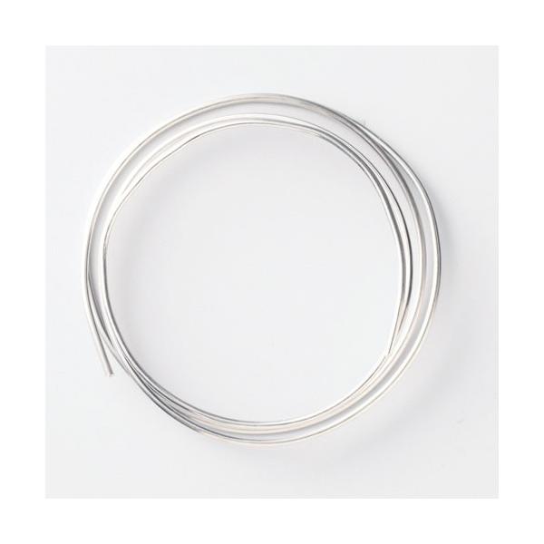 ●素材:アルミ●サイズ:直径約2mm●内容量：約100cm×1本入り※こちらの商品はお取り寄せ商品となりますので、お届けまで4営業日前後かかります。※画像の関係により現物とは色が異なる場合がございます。羊毛フェルト作品等で、強度が必要な頭の...