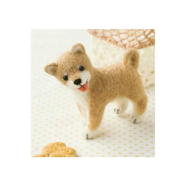 ●キット内容 : フェルト羊毛・目・テクノロート・テキスト●完成サイズ ： 長さ約10cm●必要用具（別売り）： フェルティング用ニードル（1本タイプ）、フェルティング用マット、はさみ、ボンド、目打ち、丸ペンチなど ●デザイン : 須佐　沙...