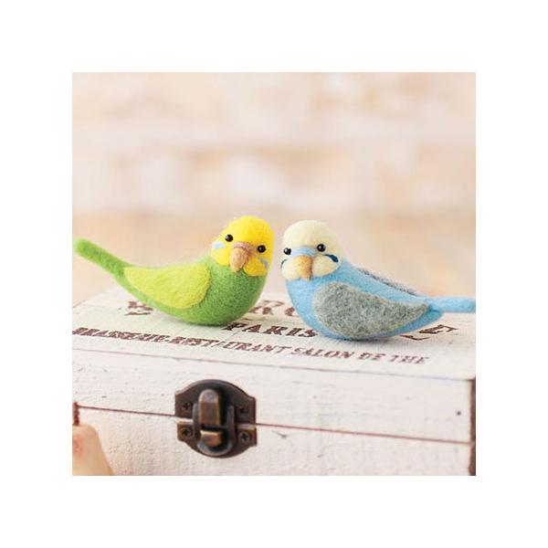 ●キット内容 : フェルト羊毛、その他付属品、テキスト●完成サイズ ： 高さ：約4.8cm ※ニードルの刺し具合によって大きさは変わります。●必要用具（別売り）：  フェルティング用ニードル＆フェルティング用マット＆フェルティング用マットカ...