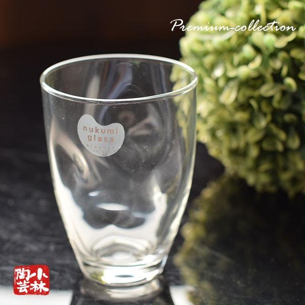 水飲みグラスから　グラスワインまで　多様に使えるグラスです。持ちやすい様に表面が凹んでいる部分があり　使いやすくまた口当たりの良いグラスです。【　サイズ　】　直径：8.0×高さ：11.0cm【　材質　】　ソーダガラス【　容量　】　300ml...