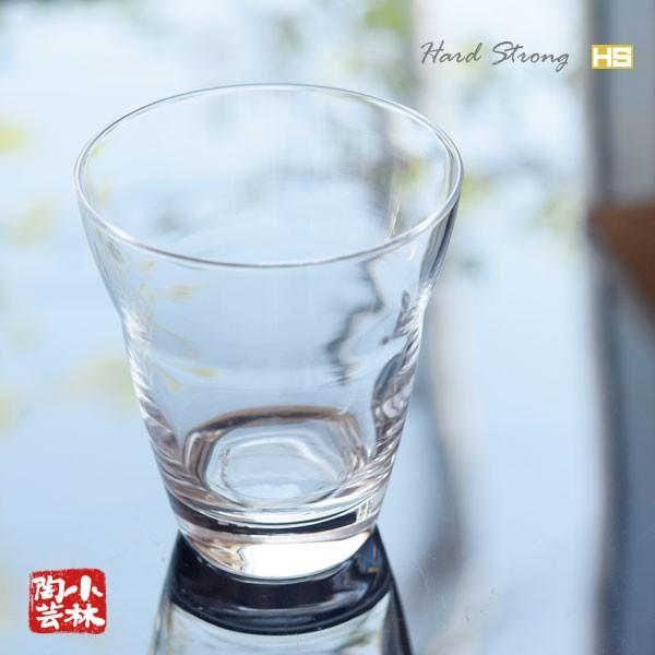 『HS』ハードストロングは、安全性と耐久性を両立させた優れた技術です。なお　HSにもグレードがあり　ゴールドクラスは上級品です。このグラスの口部には　コードルカット製法が施されておりスッキリとした高品質な口部に仕上げています。※コールドカッ...