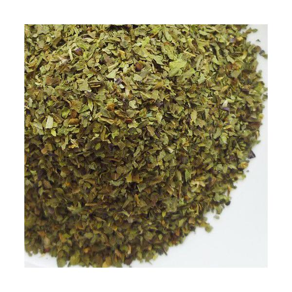 シソ科のハーブらしく、爽やかでスパイシーな香りを持ちます生の葉は、サラダ・マリネ・スープ・パスタ等に使用しますバジルとオリーブオイルで作るバジリコスパゲティは、日本でも人気が高い一皿紫蘇と同じような使い方が可能で、魚料理、ソース、ドレッシン...