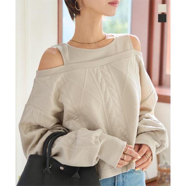 レイヤード風ケーブルデザインオフショルトップスレイヤード風のデザインと立体的なケーブル編みが目を引くスウェットトップス。一枚で重ね着しているようなニュアンスが生まれ、簡単にトレンド感のあるスタイリングが完成します。ほどよい肌見せが叶うオフシ...