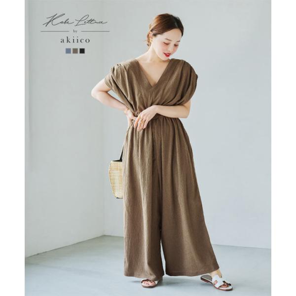 [ 田中亜希子さんコラボ ] 選べるサイズ深Vネックオールインワン【亜希子さんコラボ】akiicoシリーズから一枚でコーデがキマる大人のオールインワンワンピースが新登場。深く開いたVネックにシェイプされたウエストマークがメリハリのあるスタイ...