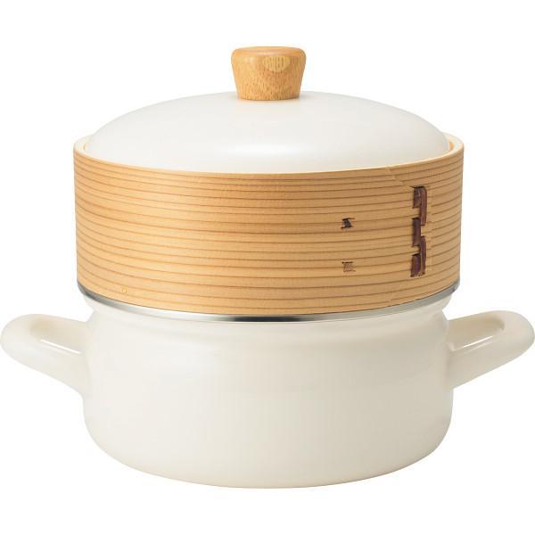 ホーロー鍋とせいろがひとつになった、使い勝手の良いせいろ付きホーロー鍋。 蒸気でじっくり加熱することで、食材本来のうまみと香りをしっかり引き出します。  天然木と竹で作られたせいろは、調理中の余分な水分をほどよく吸収。 蒸気が食材をやさしく...