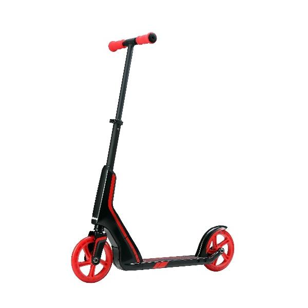 1つのホイールに4個のベアリングを搭載しホイールの回転がより滑らかに！！重量：5.4kg耐荷重：100kg対象年齢：8歳以上材質：アルミ・スチール・ABS樹脂（一部ポリウレタン）8インチホイールロアチューブと折り畳み部にプラスティックカバー...