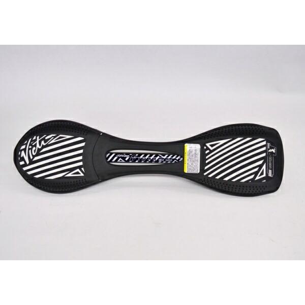 左右に振るだけでスイスイ進む　初心者から上級者まで幅広く楽しめる！二つの自由に動くキャスターホイールが従来にない全く新しいスケーティング重量：1.5kg本体サイズ：L64×W17.5×H11耐荷重：80kg対象年齢：8歳以上材質 　デッキ：...