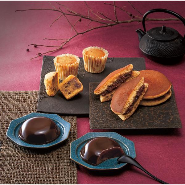 和菓子に欠かせない小豆、香ばしいほうじ茶、やさしい甘みのさつまいも。日本で愛される素材に新たな息吹を吹き込み、親しみのある甘美菓子に仕上げました。どこか懐かしくも鮮やかな、甘美な時間をお届けします。■内容量：ふっくらどら焼き×4個、もっちり...