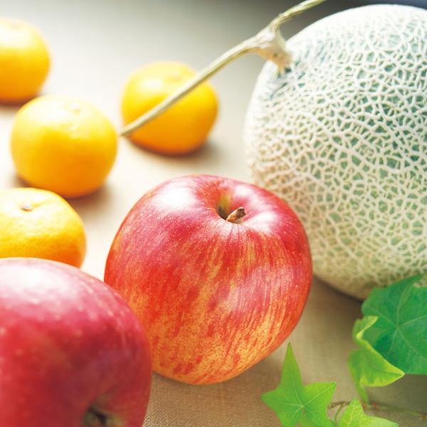 【発売日：2026年10月10日】芳醇な香りの「マスクメロン」、太陽の恵みをいっぱいに受けた「サンふじ」、酸味が少なく甘みが強めの「王林」、瀬戸内の温暖な気候が育んだ「みかん」。各県の旬の逸品を一箱に詰合せました。■内容量：サンふじ・王林 ...