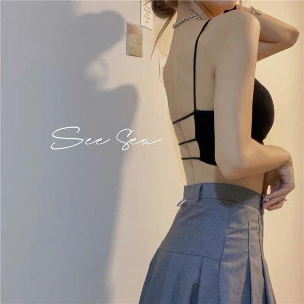 商品説明素材綿、ポリエステルサイズF着丈約28cm胸囲75-90cm注意画面上と実物では多少色具合が異なって見える場合もございます。また当店の在庫は多店舗で連動している関係上、送料無料等の数量限定商品はバーゲン時に完売してしまう場合がござい...