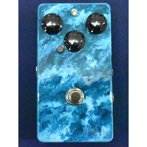 Shun Nokina氏によるエフェクターブランド、LeqtiqueがLeqtique EVRとして遂に復活！ 15年間アップデートの入ることのなかったLeqtiqueのペダルですが筐体、全てのコンポーネンツ、コンセプトなど一から全て再構成...