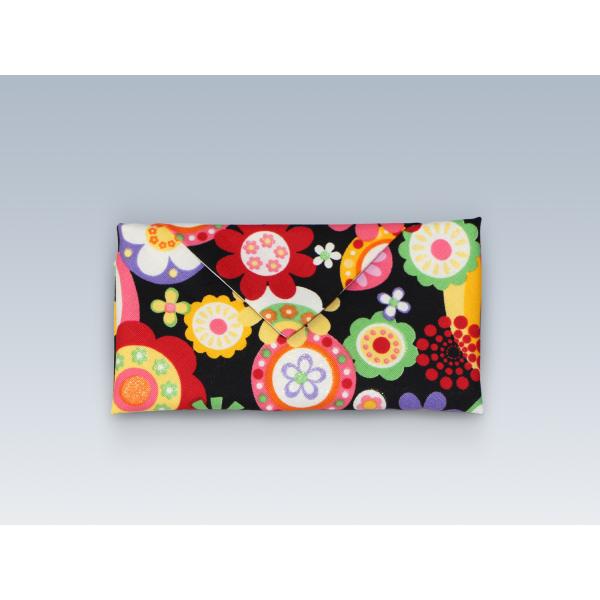 ■小サイズの花柄念珠ケース!!■3色のカラーをご用意致しました。■小サイズの経本と御念珠が一緒に入れられます。※こちらの商品はメール便にて商品を発送致します。※商品の数や種類によっては宅配便になることがございますので予めご了承下さい。