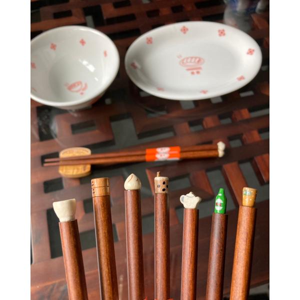 ！一膳ではなく、お箸一本での販売になります。ご注意ください。！一本ずつお好きなデザインが選べるお箸。どの組み合わせにしますか？ルーローハン ：H21.3cm　タピオカミルクティー：21.5cm パイナップル：H21.2cm　小籠包：21.2...