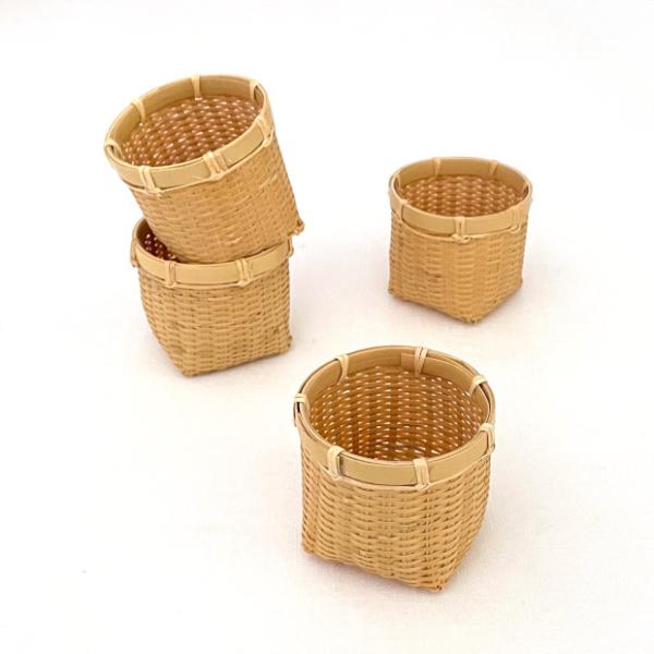 ■サイズ(約)φ7×H6cm■カラーナチュラル■材質 / 仕上げ竹,籐/無塗装■内容かご×１個細いひごを使って編まれたシュガーバスケットです。ござ目編みの細かな細工は、手触りの良い美しい仕上がり。コーヒーシュガーのバスケットにどうぞ。キャン...