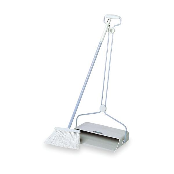 ◇◇ ほうきは毛先が広がり、隅々まできれいに掃除します。 【特長】 ●ほうきは毛先が広がり、隅々まできれいに掃除します。 ●厚みがわずか5cmの薄型なので、家具などのすき間にも収納できます。 【仕様】 ●幅(mm):324 ●奥行(mm):...