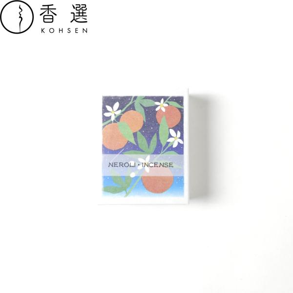 四季折々の和のモチーフを香りと版画で表現しました。心を落ち着かせる、爽やかな柑橘ネロリの香りお部屋使いやプレゼントにもおすすめです。おすすめの使用場所：玄関 リビング トイレ■商品詳細メーカー：香彩堂香り系統：シトラスフローラル系煙の量：ふ...