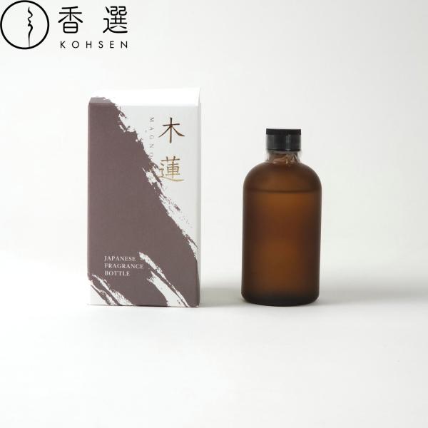 灯刻ディフューザー木蓮のリフィル。※こちらの商品はリフィルのためラタンスティックは付いておりません。白檀、マグノリア、ライチなどを調合した神秘的な木蓮をイメージした、清らかで気品のある香り■商品詳細メーカー：香彩堂香り系統：フローラル系パッ...