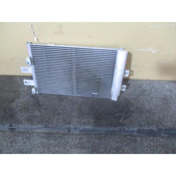 **** 商品説明を必ずご確認ください ****部品管理番号：000053214E60600メーカー純正品番：88460-B5030  ※品番参考程度部品名：コンデンサー部品区分：リサイクル品車名：ハイゼット車両タイプ名：ケイトラック通称型...