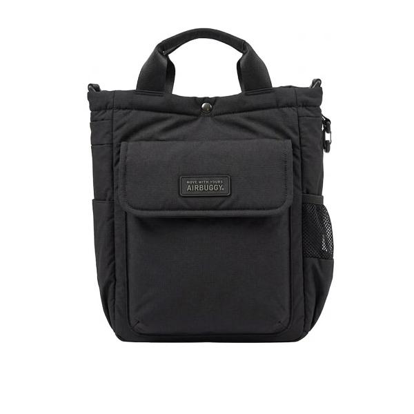 エアバギー フォー ペット ウォーキングバッグ AIRBUGGY FOR PET WALKING BAG 表生地に撥水加工を施した多機能お散歩バックが新しく登場。軽くて収納力があり、汚れもさっと拭き取れます。2WAYショルダー仕様で快適に持...
