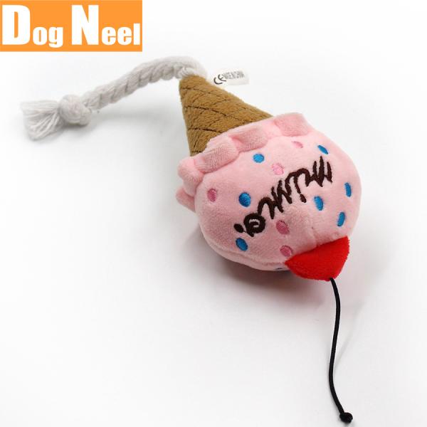 DOG NEEL ドッグニール 犬のおもちゃ アイスクリーム ふわふわスクイーズ 音笛付き ピンク かわいいデザインのスクイーカートイ！柔らかい素材のぬいぐるみは、噛むたびに音が鳴ってワンちゃん大興奮！コーンの下にはロープも付いています！