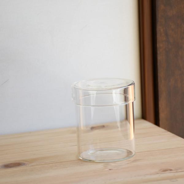 【苔テラリウム用ガラス容器】☆厚みが薄く、観察しやすいガラス容器。☆背が高いコケを植えるのにも向いています。【サイズ】直径72ｍｍ　ｘ　高さ85ｍｍ【ブランド】BOBCRAFT☆ガラス製品ですので取扱いには十分に注意して下さい。◆大量発注も...