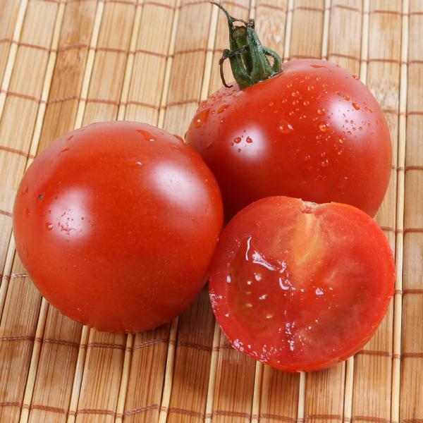 ●商品情報：先進技術の組織培養によって増殖し、育成された優秀トマト品種です（バイオトマト）。遺伝子組み換え等はされておりません。糖度約8度で甘く、皮が薄くて柔らかいので、まるでジューシーなフルーツを食べているかのような食感!TMV耐病性を持...